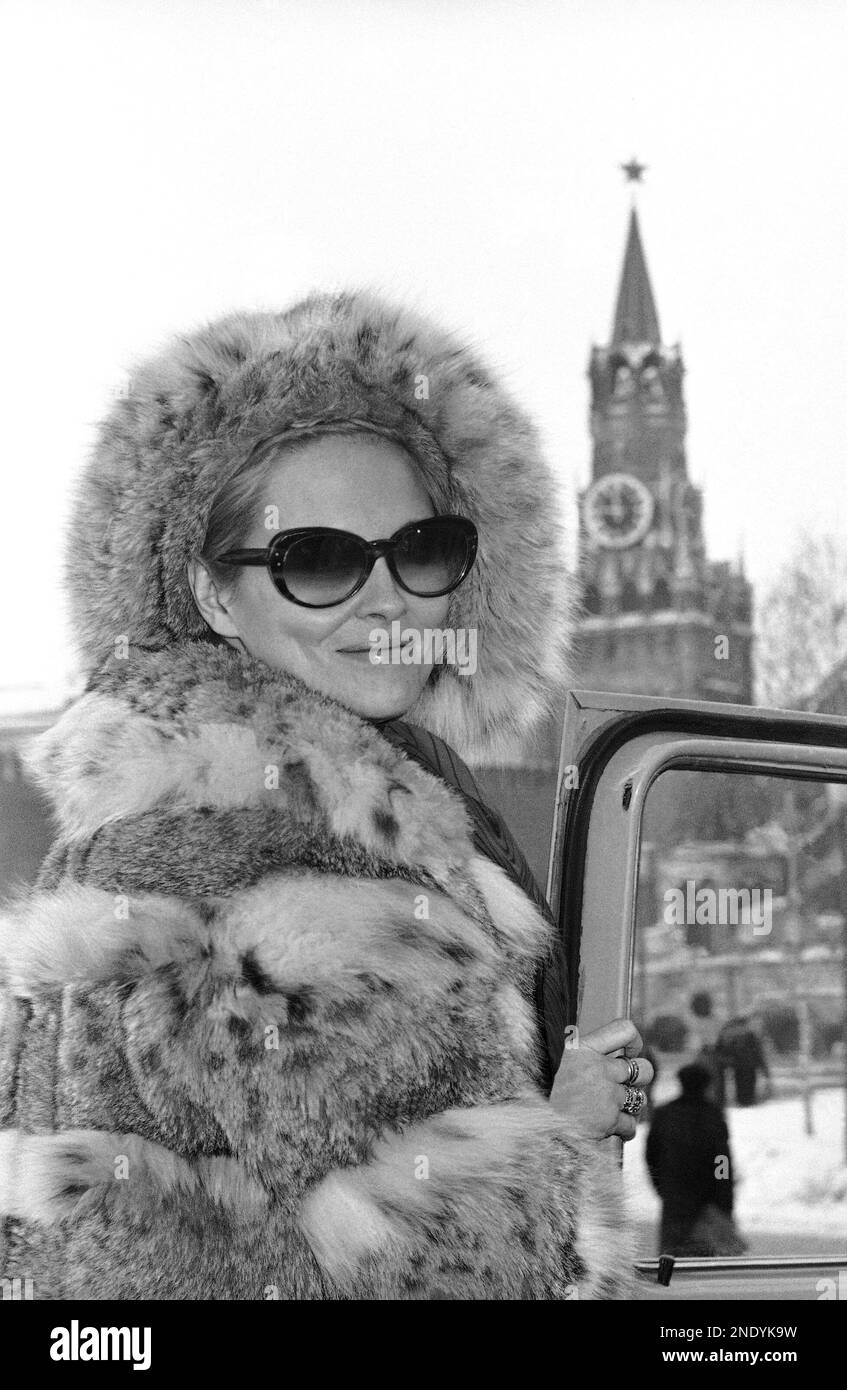 Actress Faye Dunaway is shown in Moscow, Feb. 8, 1968. (AP Photo Stock ...