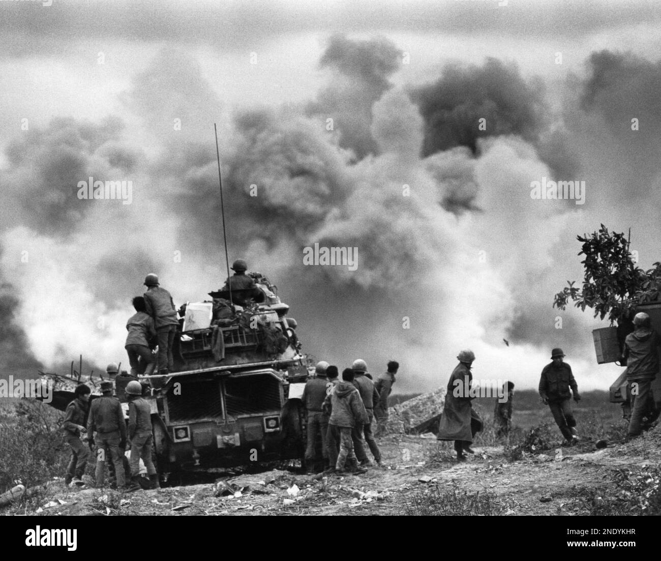 South Vietnamese troops eight miles West of Dong HA, South Vietnam ...