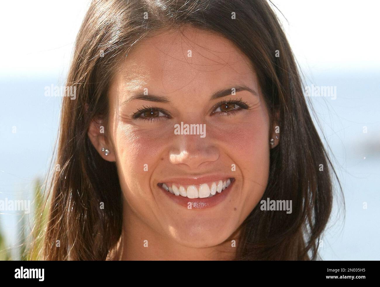 Missy Peregrym And Gregory Smith