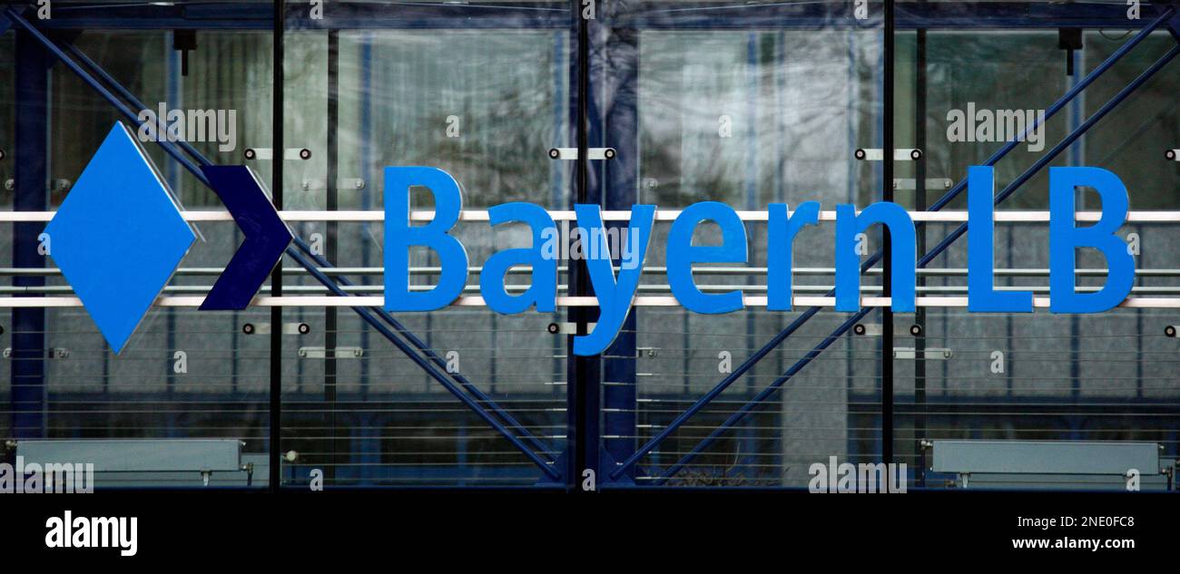 ARCHIV - Das Logo der Bayern LB aufgenommen am 15. Dezember 2009 in ...