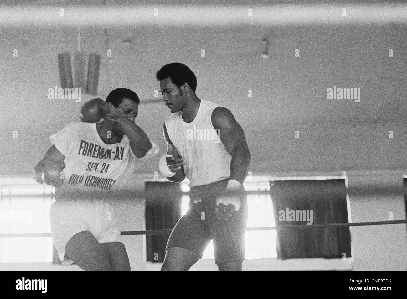 World heavyweight champion George Foreman during a non touch round in ...