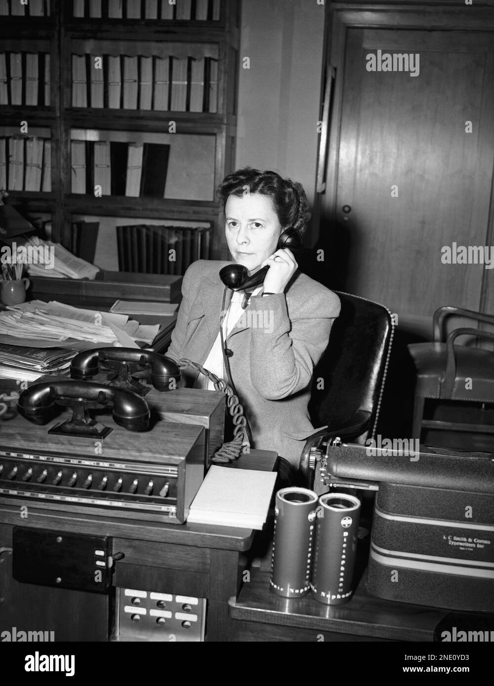 Helen Mandy at FBI headquarters Sec. of J. Edger Hoover in Washington ...