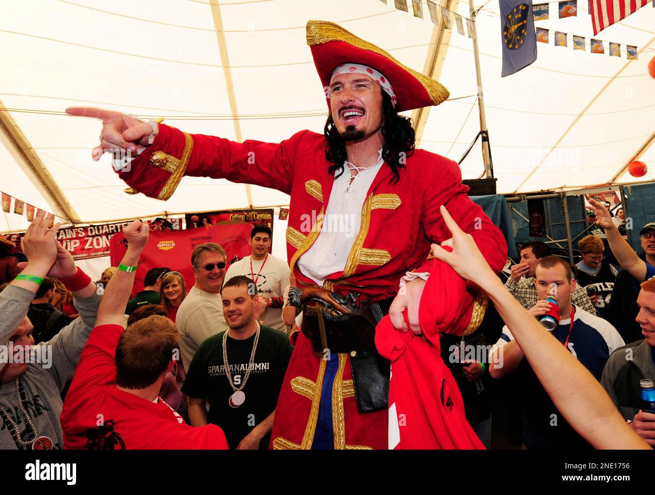 Captain Morgan and the Morganettes celebrate with basketball fans ...