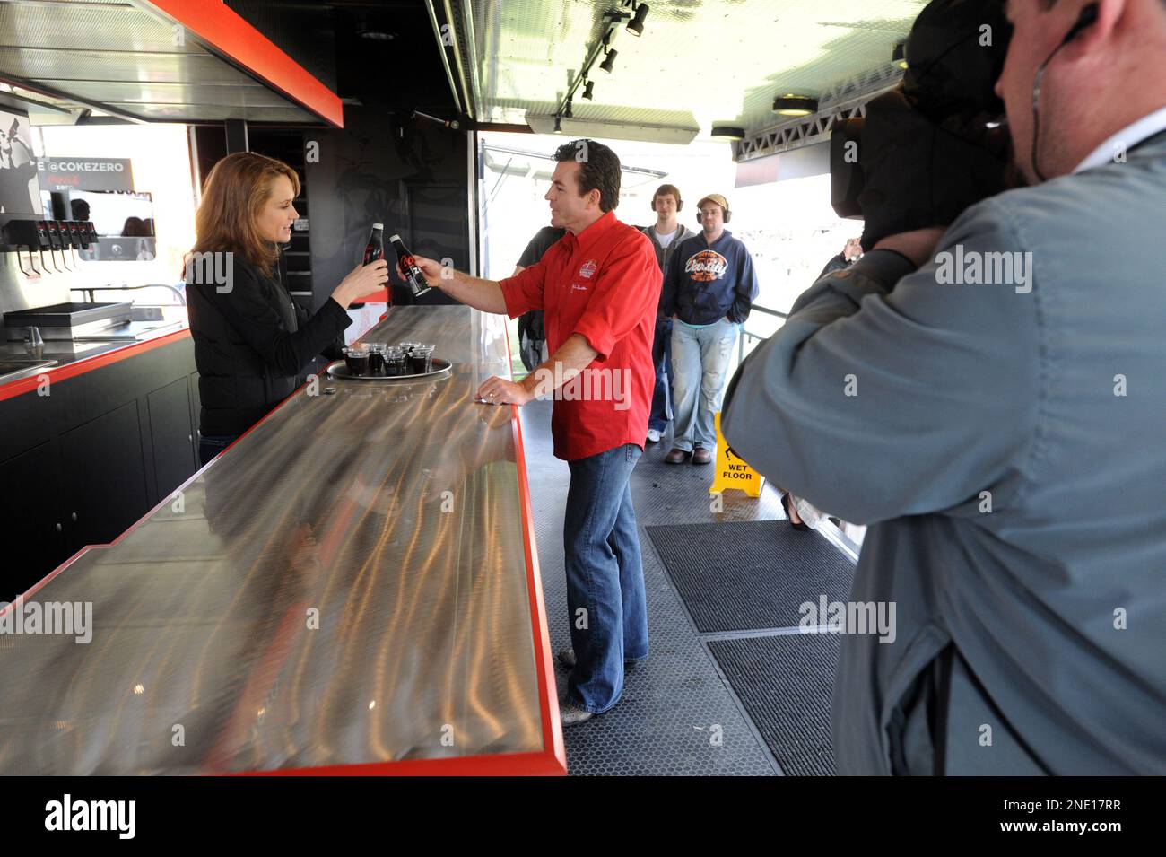 "Papa" John Schnatter, founder of Papa John's International, right, and ...