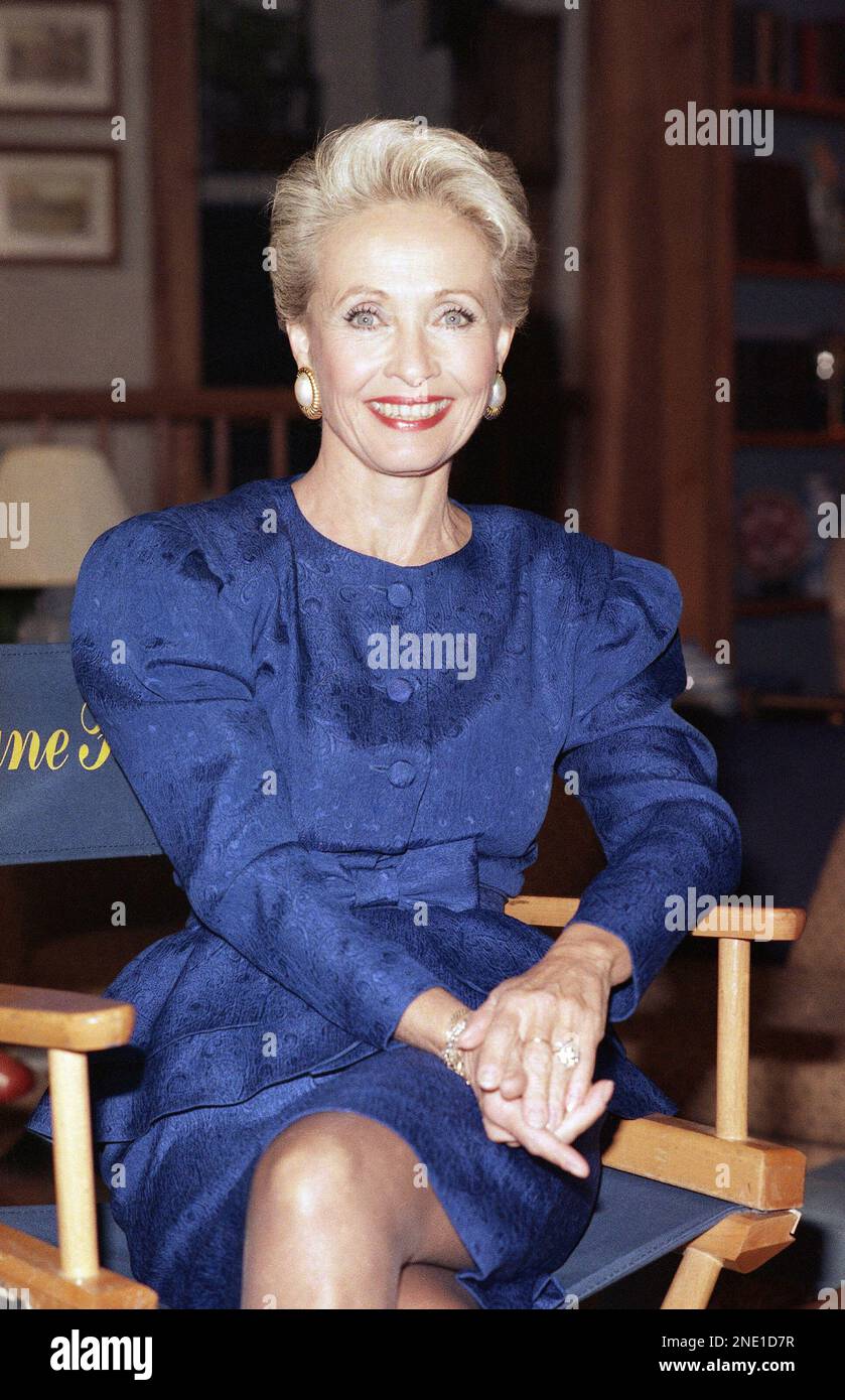 Actress Jane Powell shown Oct. 18, 1988. (AP Photo/Nick Ut Stock Photo ...