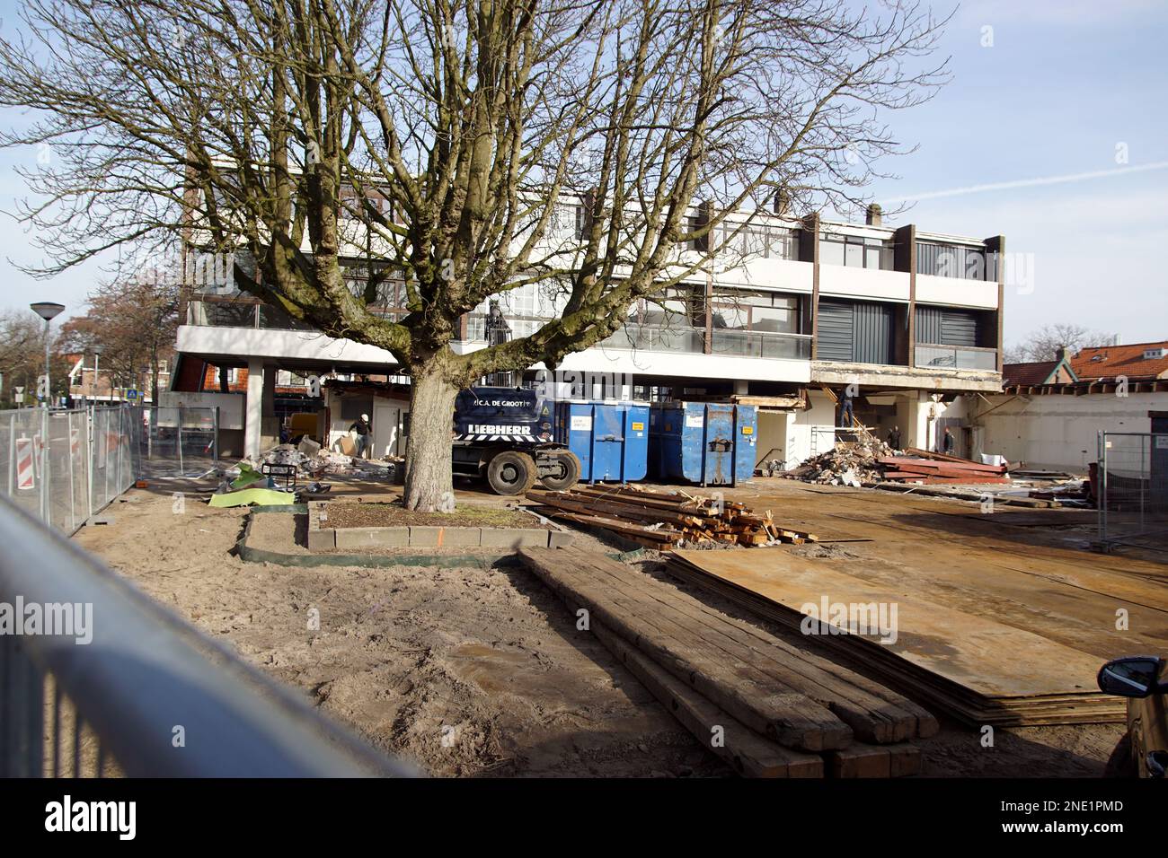 Demolition flat, apartments (Bakemaflat) in the Dutch village of Bergen ...