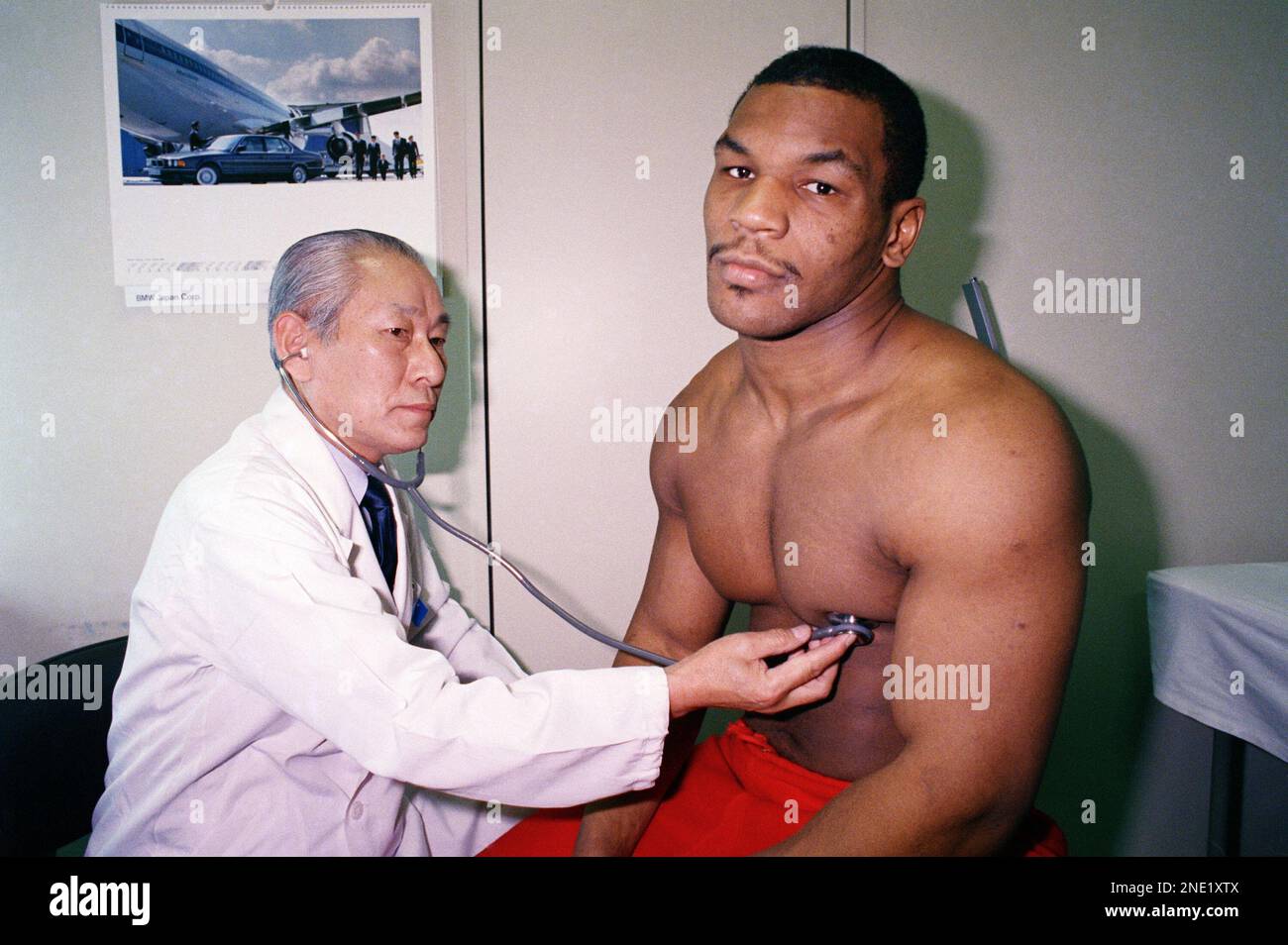 Dr. Takeshi Suzuki, ring physician for the Japan Boxing Commission (JBC ...