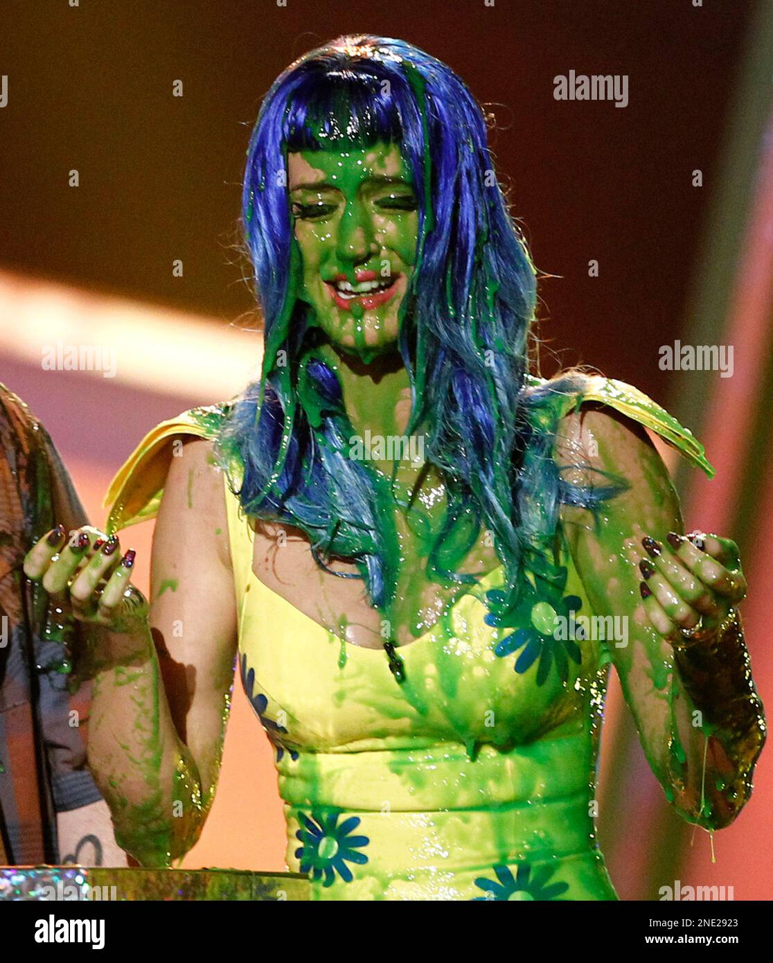 Katy Perry gets slimed at Nickelodeon's 23rd Annual Kids' Choice Awards ...