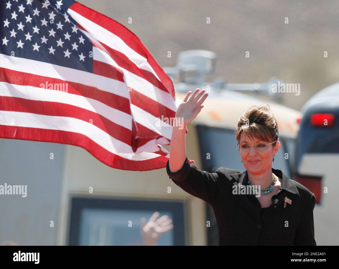 Former Alaska Gov. Sarah Palin addresses Tea Party supporters during a ...