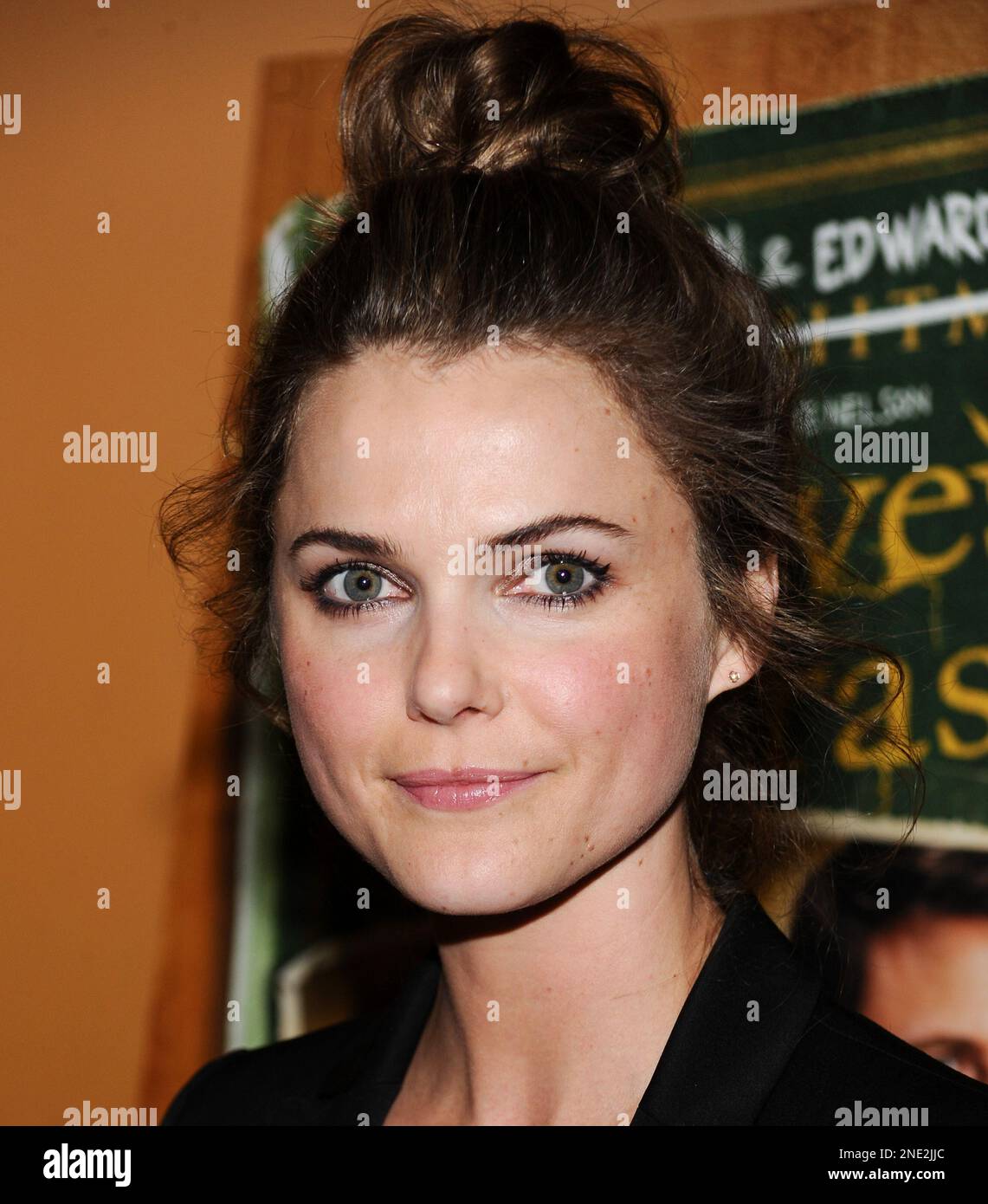 Actress Keri Russell attends the premiere of 'Leaves Of Grass' on ...