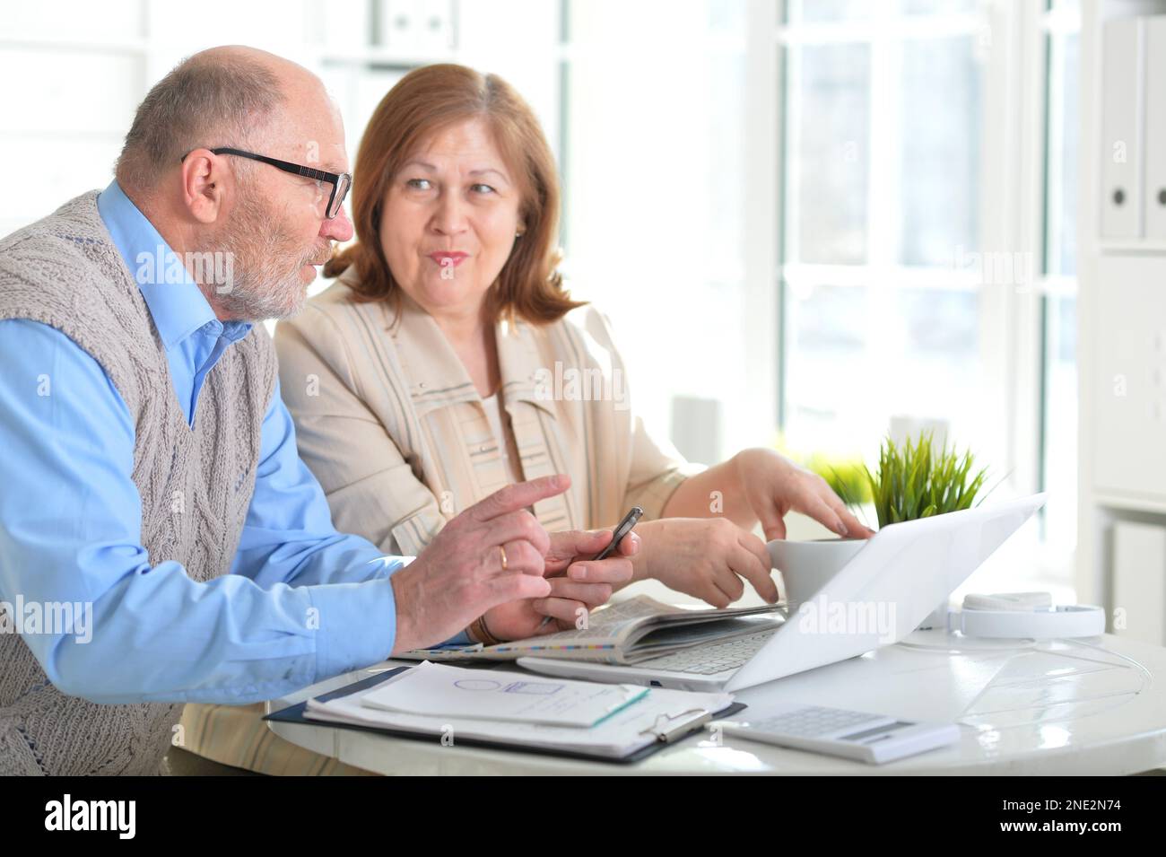 Two senior business people Stock Photo - Alamy