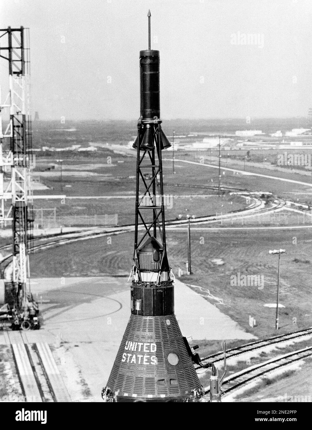 The capsule which will carry an astronaut on the U.S?s first manned ...