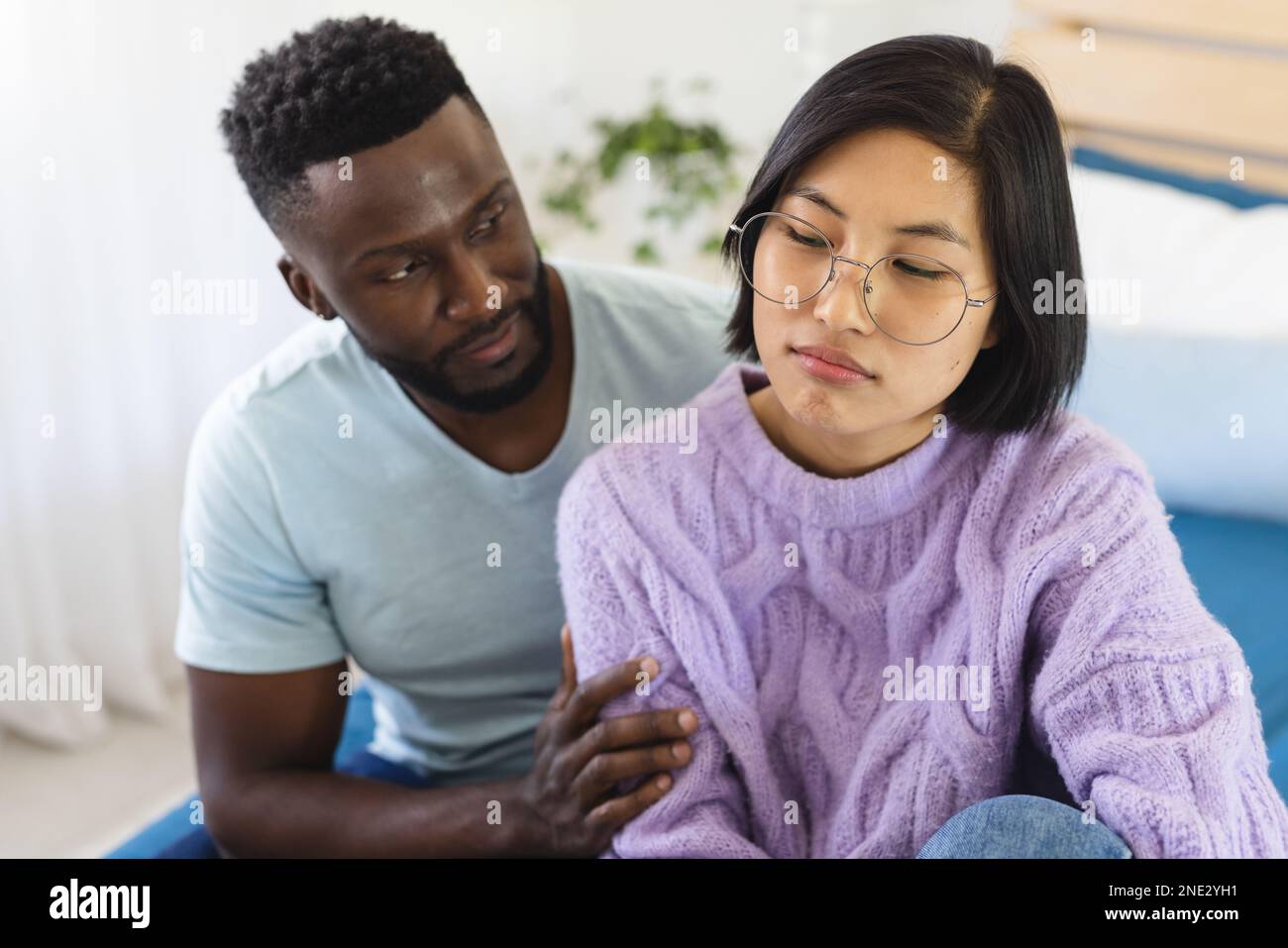 Korean sad hi-res stock photography and images - Alamy