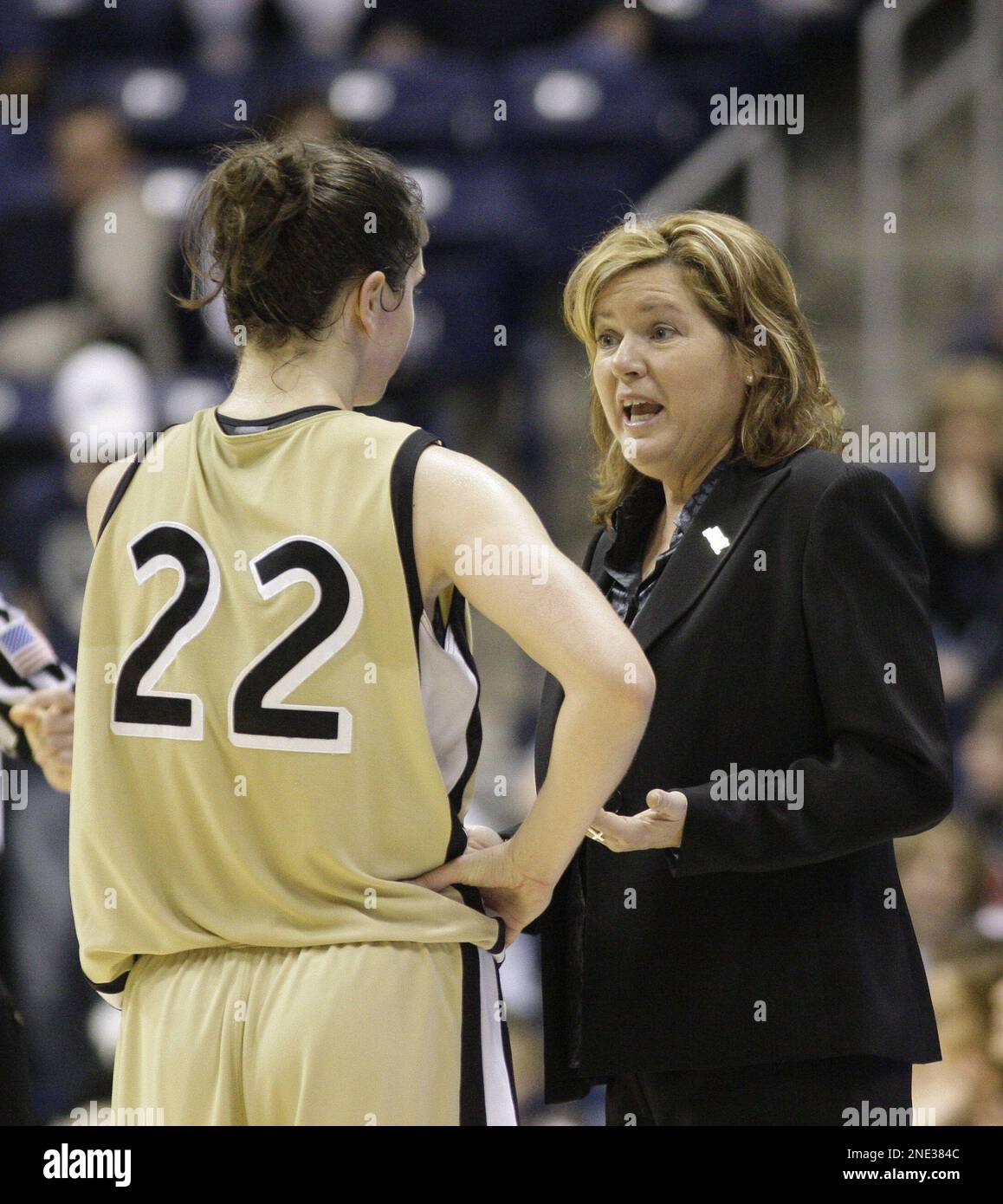 Vanderbilt head coach Melanie Balcomb talks with Vanderbilt guard Jence ...