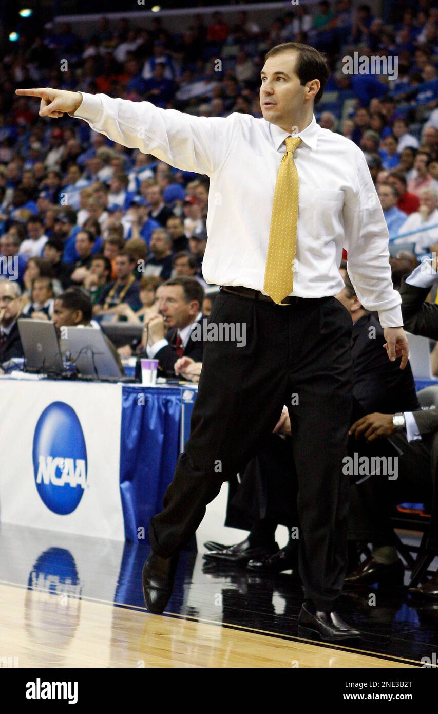 Baylor head coach Scott Drew points on the sideline during the second ...