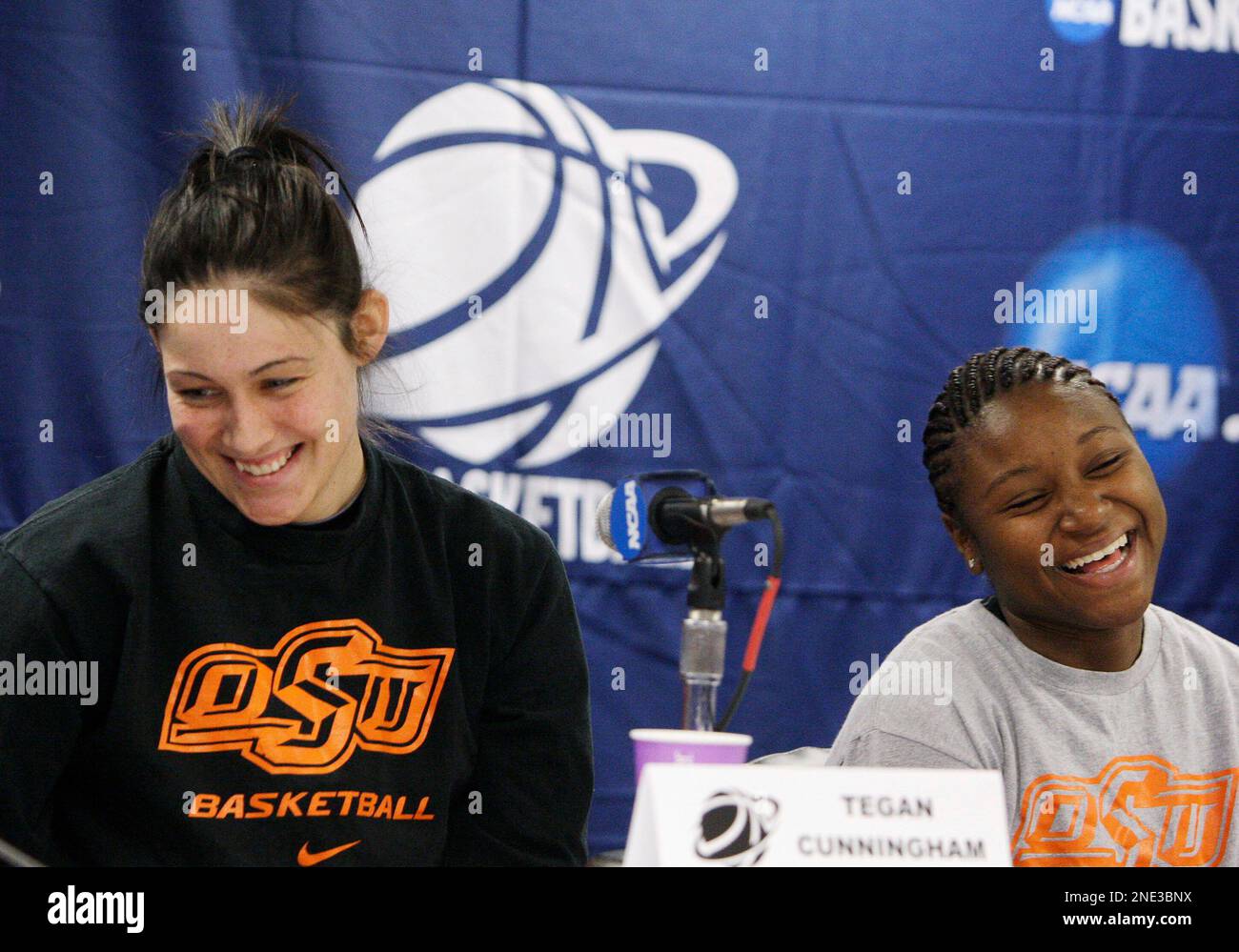 Oklahoma State's Tegan Cunningham, left, of Australia, and Andrea Riley ...