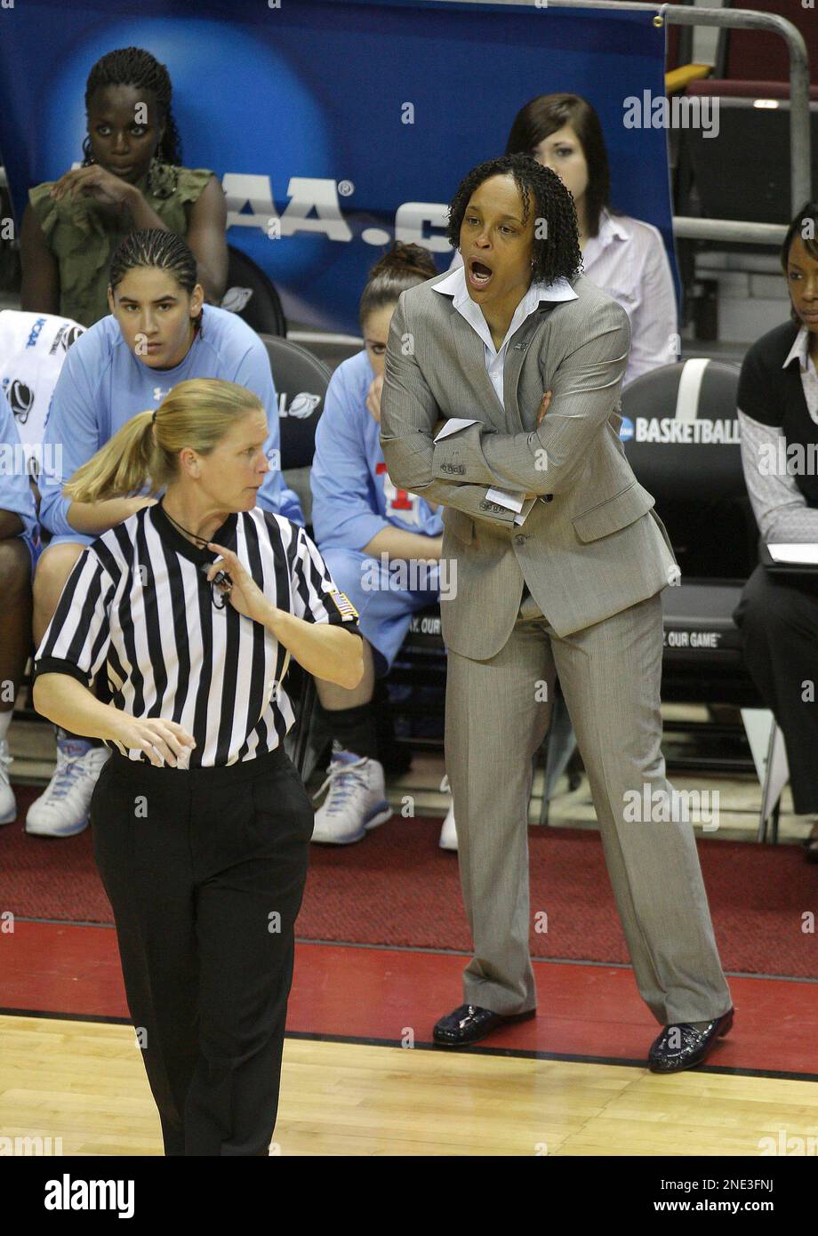 Louisiana Tech heach coach Teresa Weatherspoon during an NCAA college ...