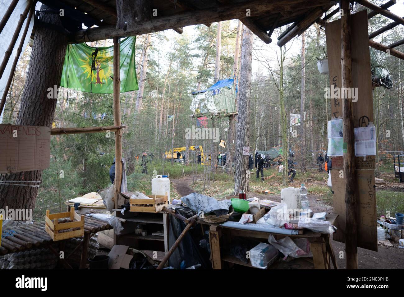 Ottendorf Okrilla, Germany. 16th Feb, 2023. Police officers clear a ...