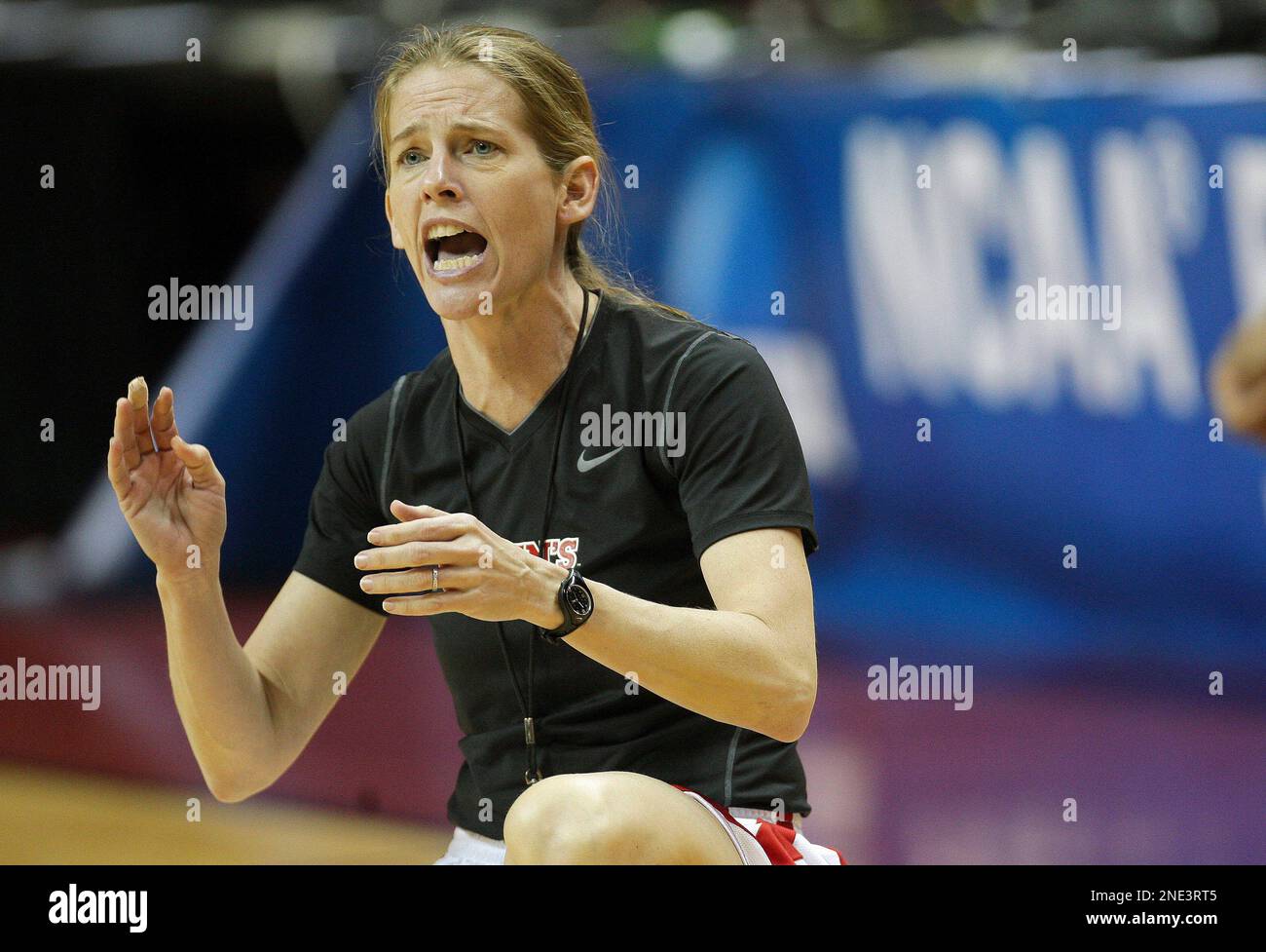 St. John's coach Kim Barnes Arico directs her players during NCAA ...