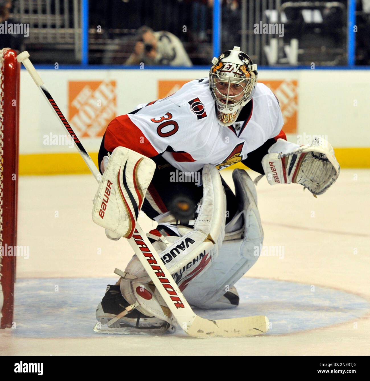 Ottawa Senators goaltender Brian Elliott makes a save against the ...