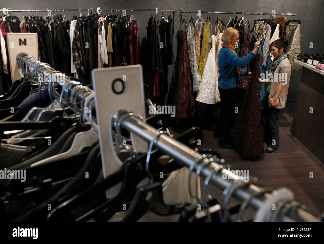 Marilee Gilmore, left, of St. Louis, and her daughter Tiffany Gilmore ...