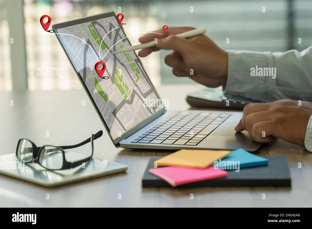 GPS route destination Maps require the use of GPS online mapping in the ...