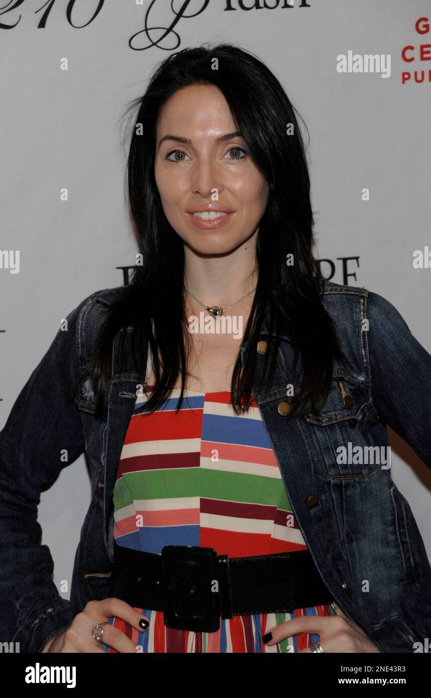 Whitney Cummings Chelsea Lately