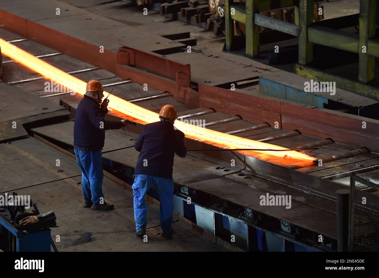 SUQIAN, CHINA - FEBRUARY 16, 2023 - Workers make L-shaped steel at a ...