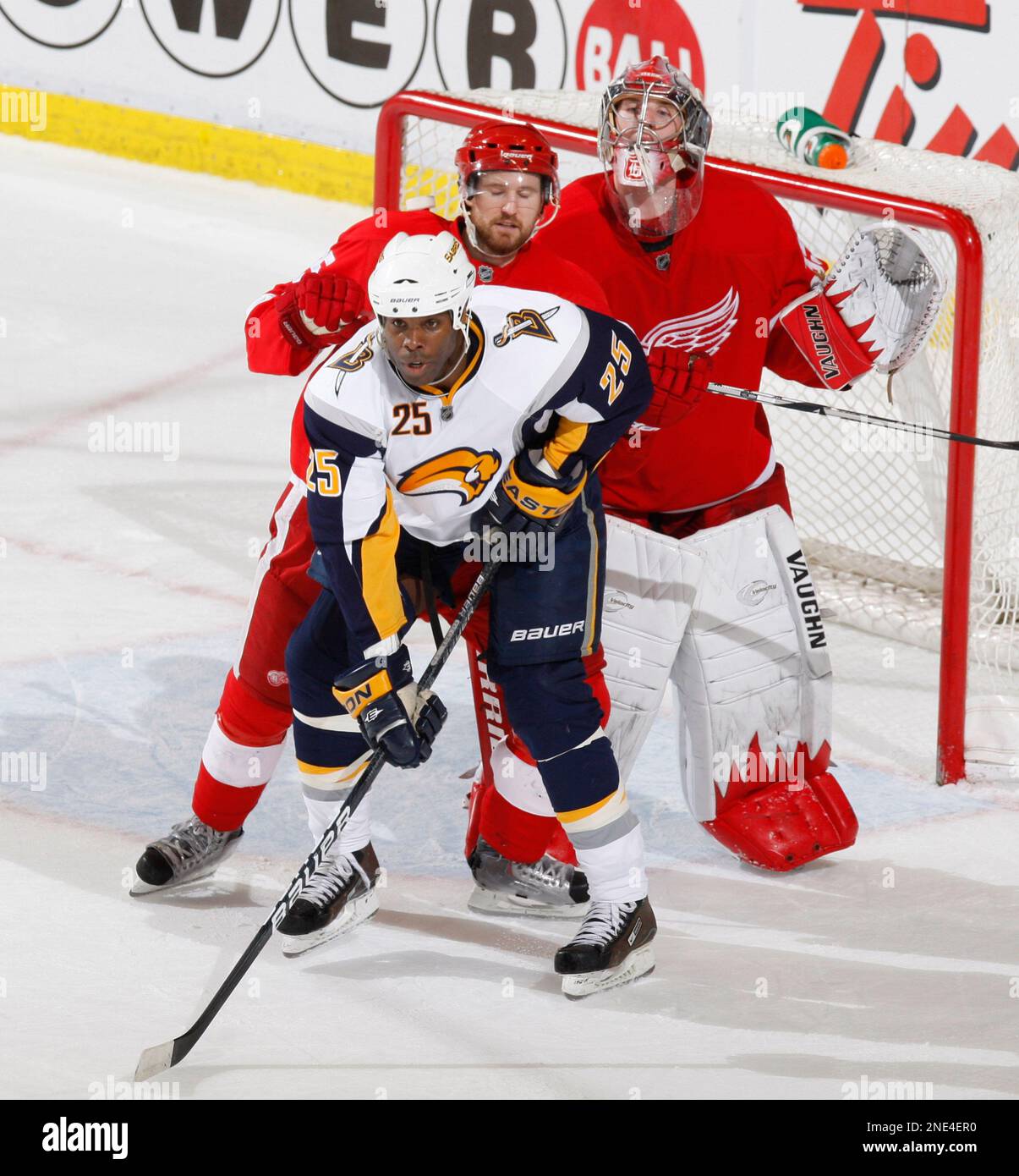 Buffalo Sabres right wing Mike Grier (25) stands in front of Detroit ...