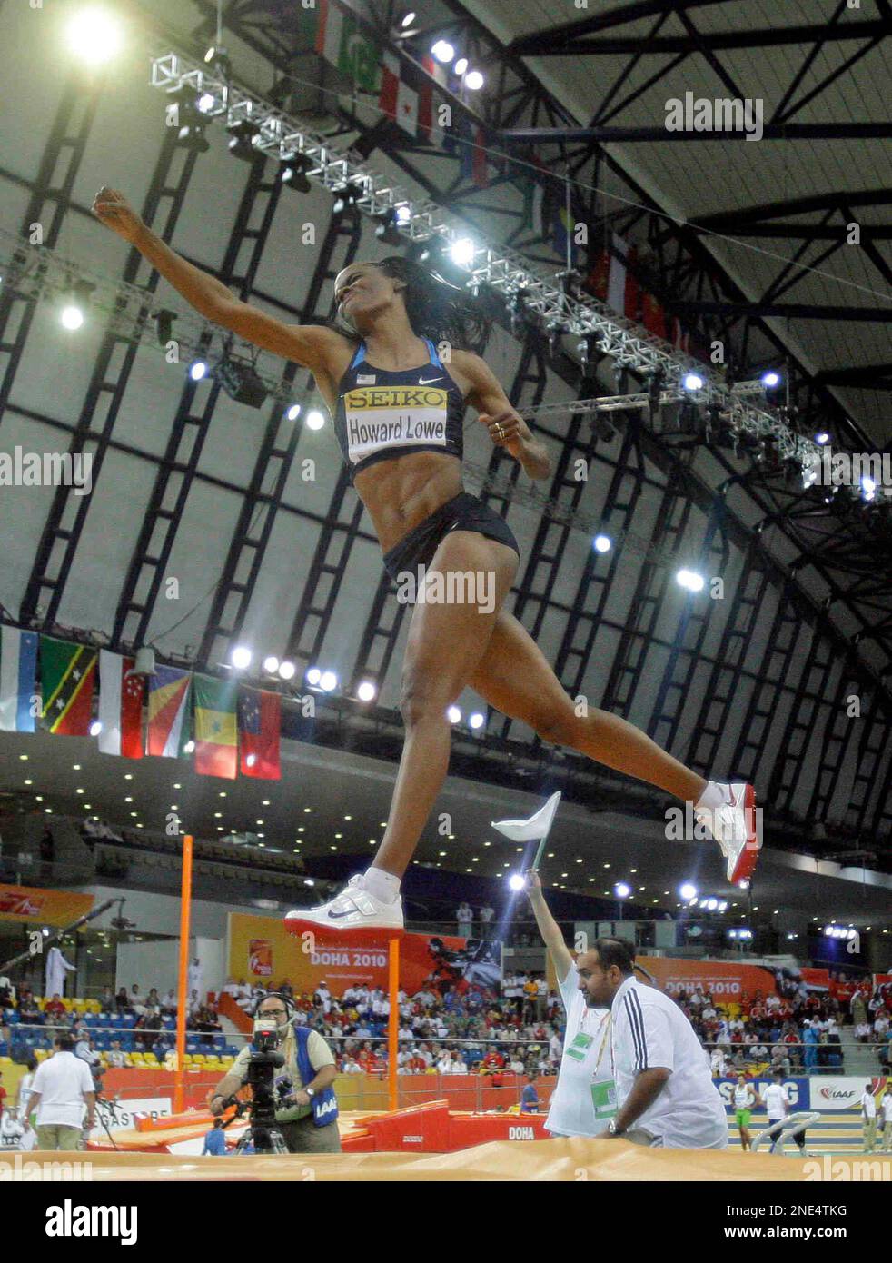 Chaunté Howard Lowe of the United States celebrates after making a ...