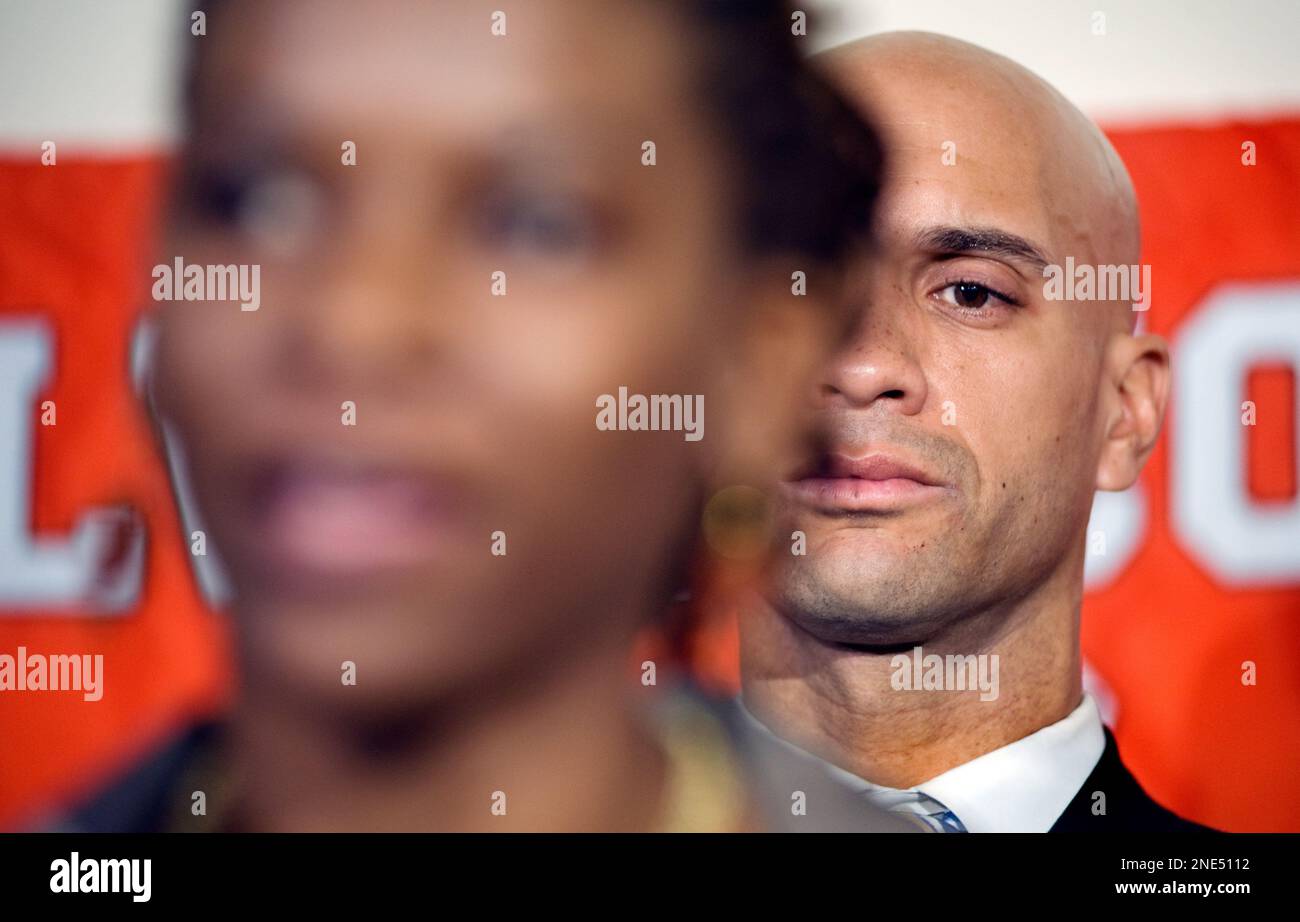 Washington Mayor Adrian Fenty, right, looks on as Natalie Randolph ...
