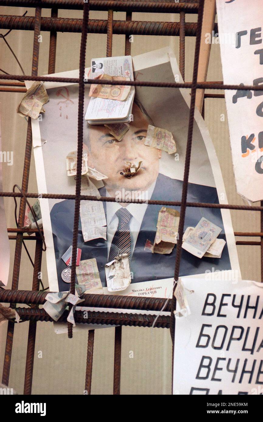 Indignant Lithuanians pin their Soviet passports on the railings in ...
