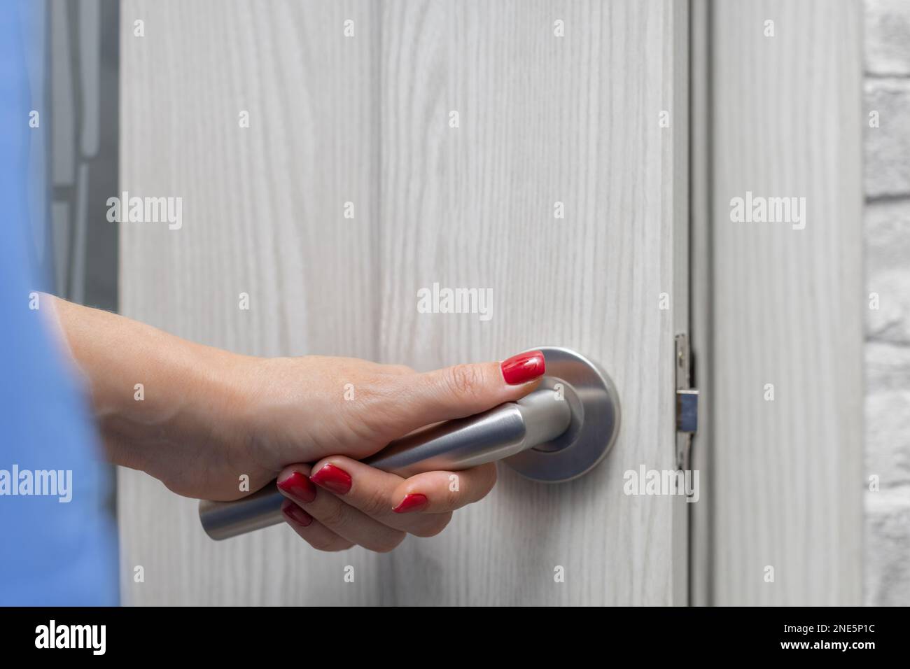 Pressing mechanism hi-res stock photography and images - Alamy