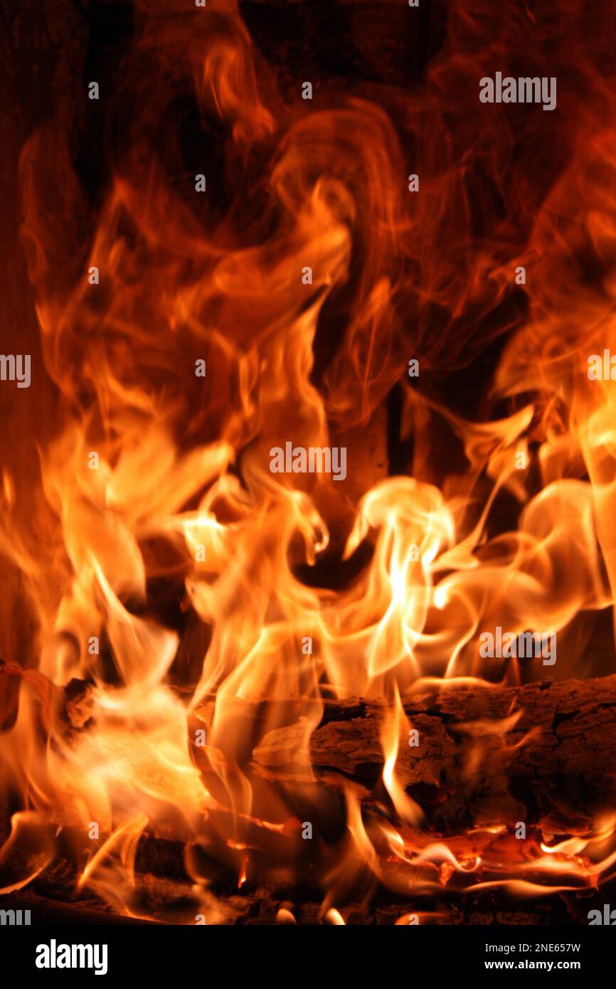 Fireplace feature hi-res stock photography and images - Alamy