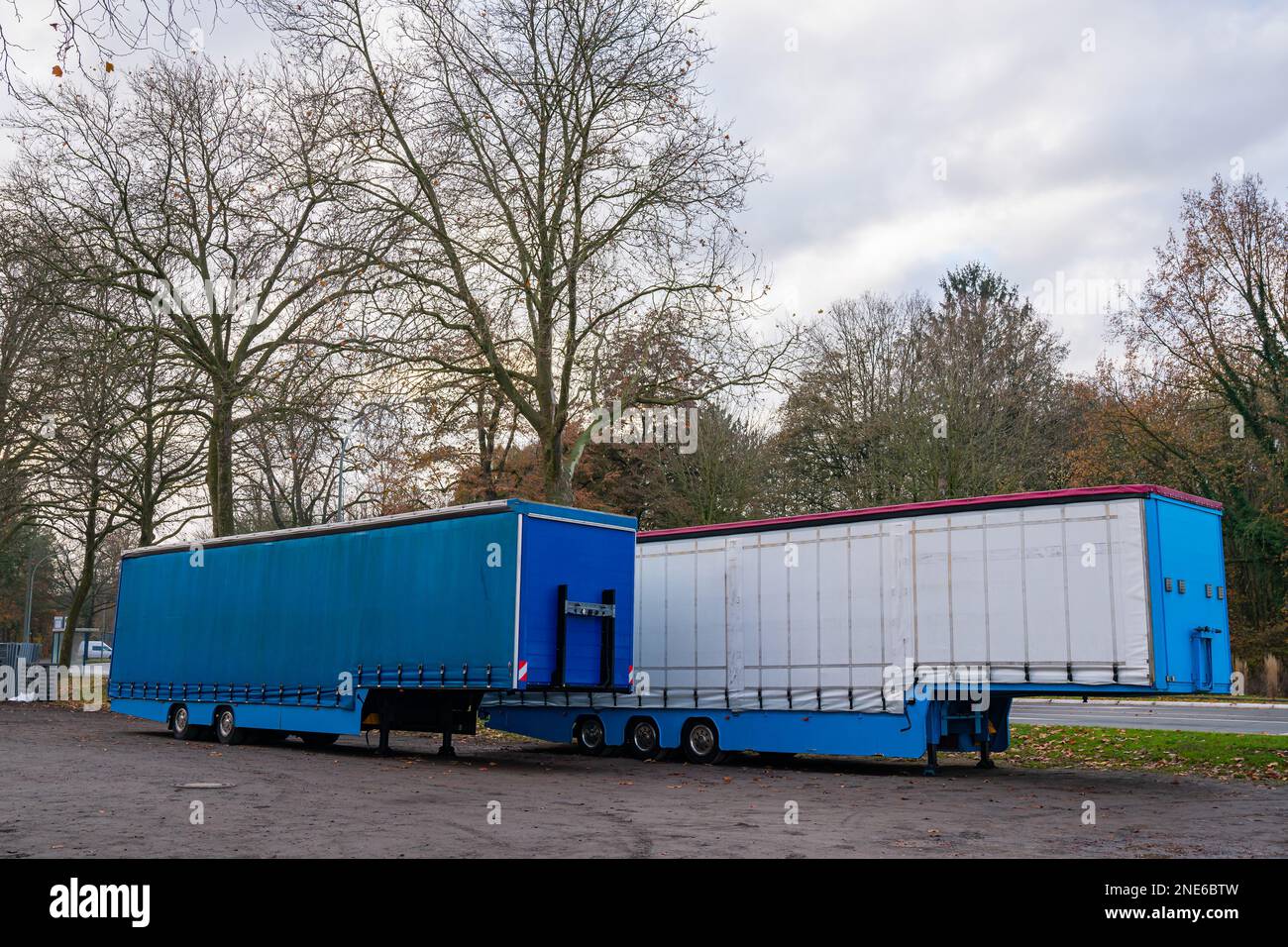Two tractor trailers hi-res stock photography and images - Alamy