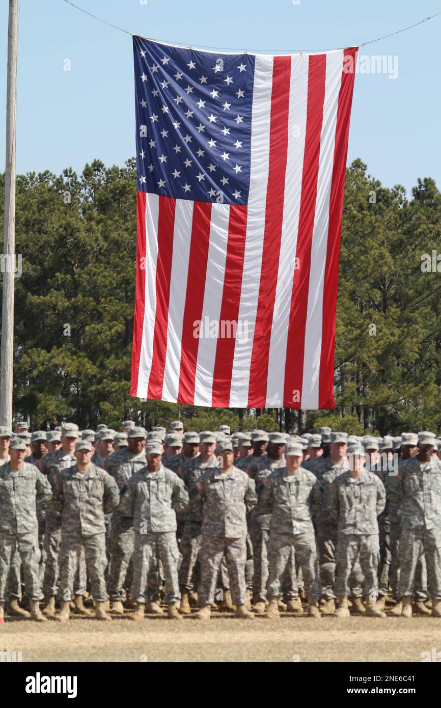 Members of the Louisiana National Guard's 256th Infantry Brigade Combat ...