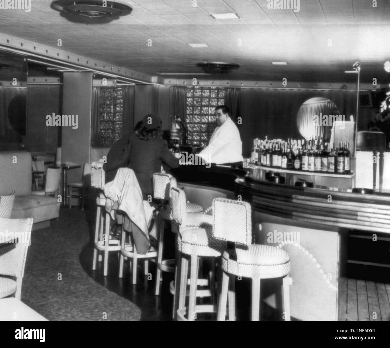 This is how the lounge bar at Cocoanut Grove, Boston night club, Nov ...