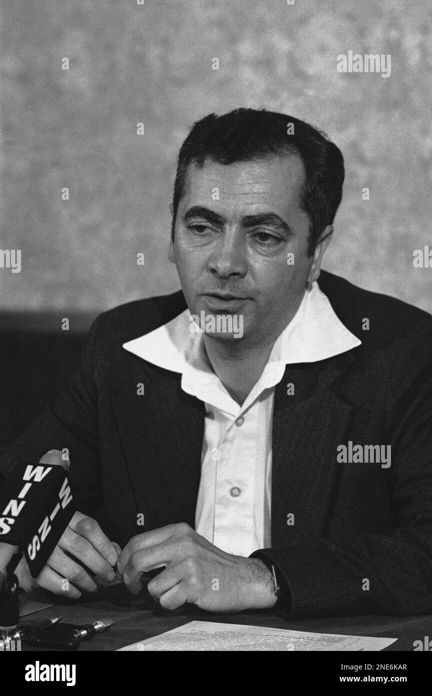 The Jewish Defense League Rabbi Meir Kahane speaks at a press ...