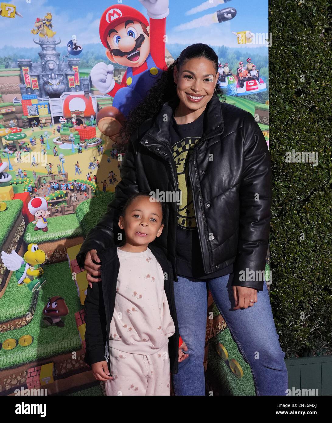 (L-R) Dana Isaiah Thomas Jr. and Jordin Sparks at the Universal Studios ...