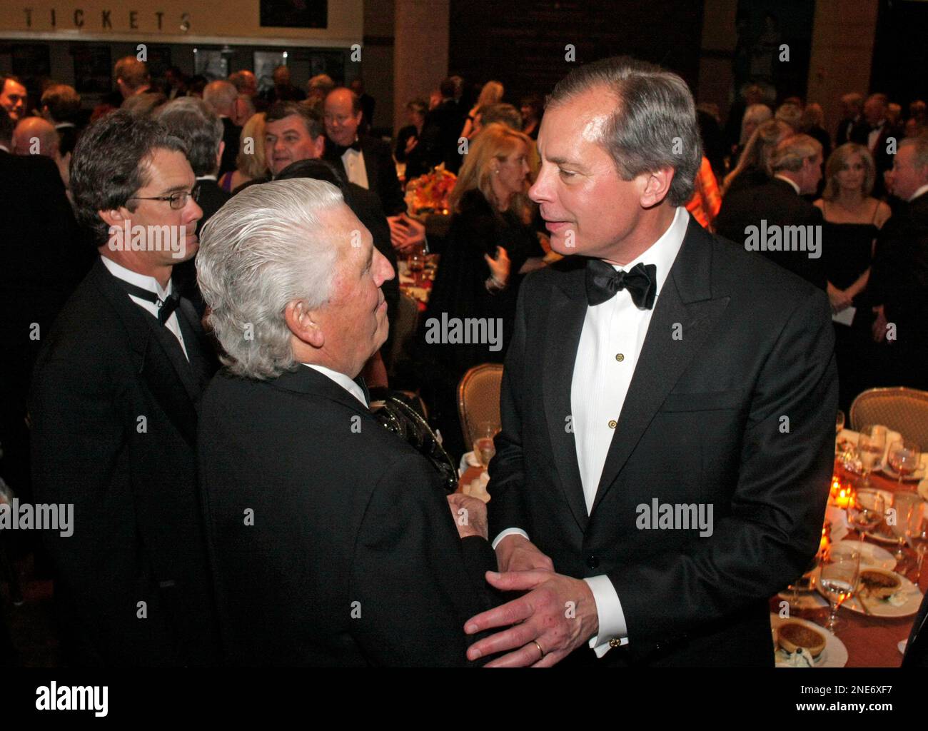 Texas Lt. Governor David Dewhurst attends the History-Making Texan ...