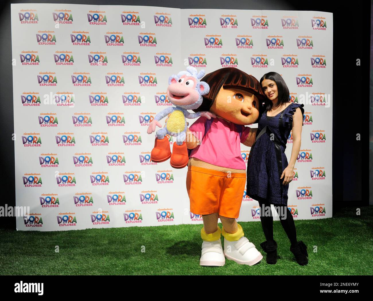 Actress Salma Hayek poses with "Dora the Explorer", center, and her ...
