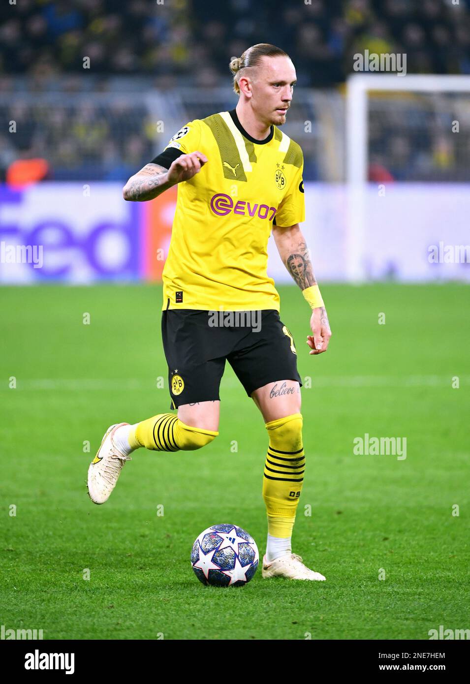 Champions League, Round of 16, Signal Iduna Park Dortmund: Borussia ...