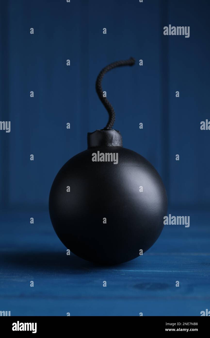 Old fashioned bomb hi-res stock photography and images - Alamy