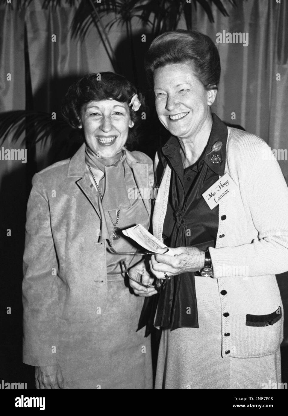 Mrs. Henry Cannon, better known as ?Minnie Pearl,? prior to a ...