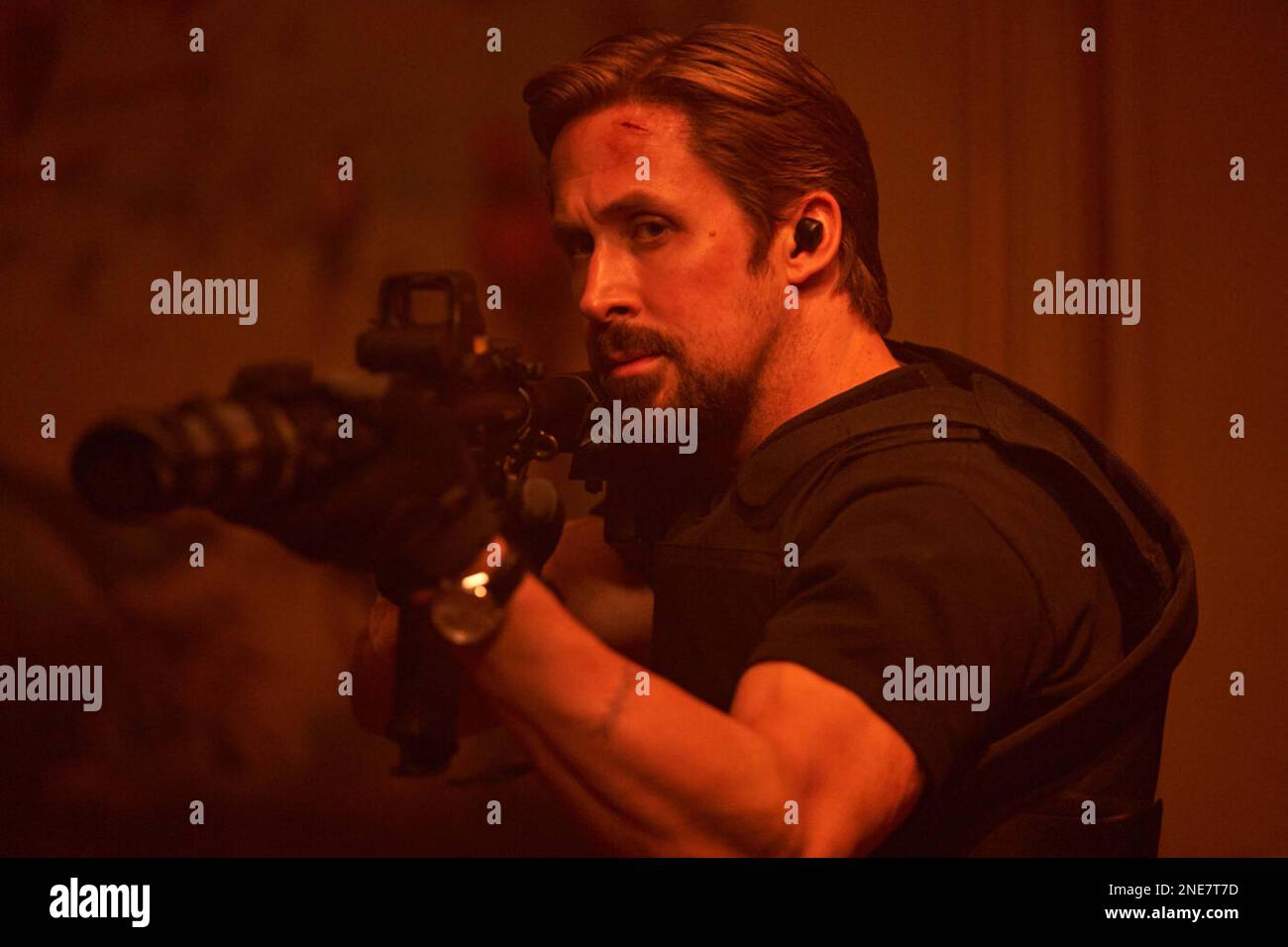 THE GRAY MAN (2022) RYAN GOSLING ANTHONY RUSSO (DIR) JOE RUSSO (DIR ...