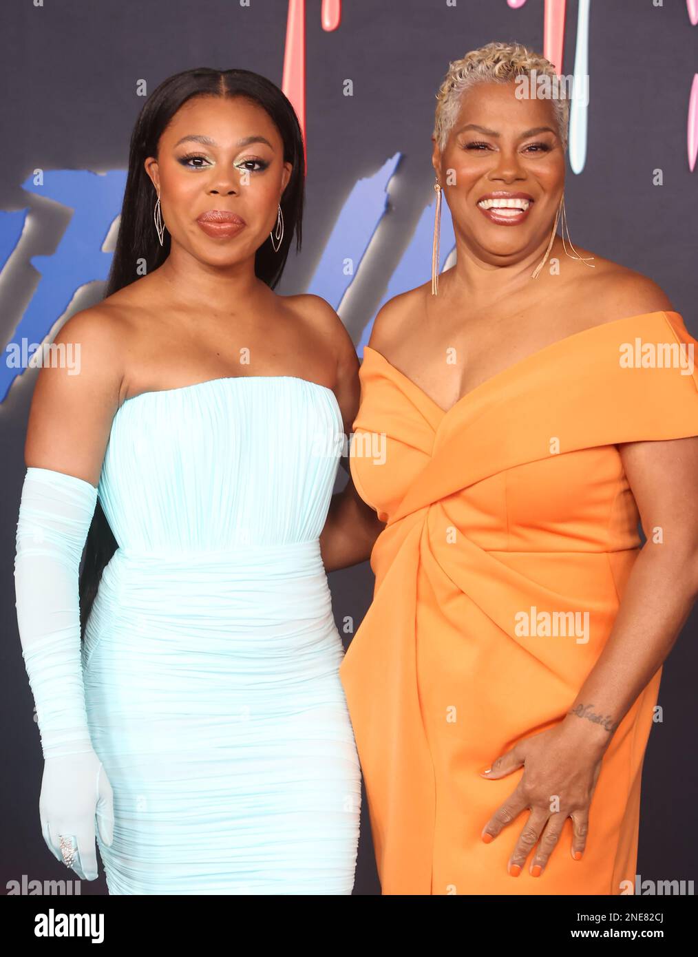 Los Angeles, Ca. 15th Feb, 2023. Gail Bean with her Mother at the Red ...