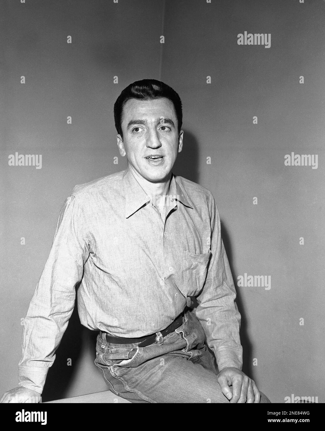 San Quentin death row author Caryl Chessman as he faced camera of ...