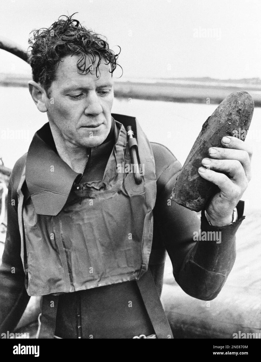 The July-August 1962 salvage operations on a confederate gun runner ...