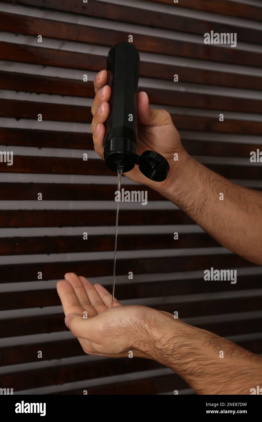 Applying gel hi-res stock photography and images - Alamy