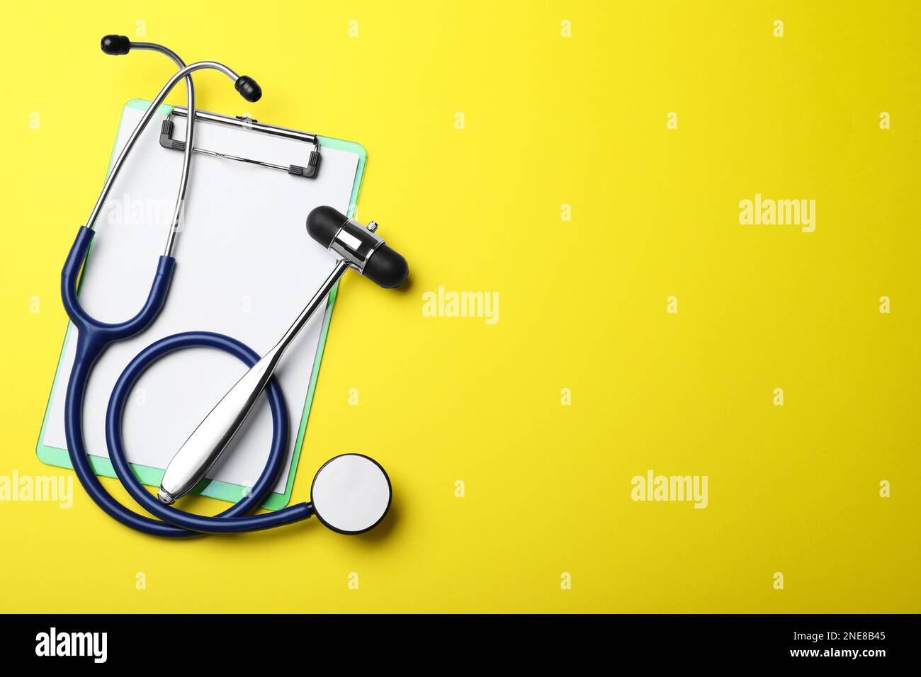 Reflex hammer on yellow hi-res stock photography and images - Alamy